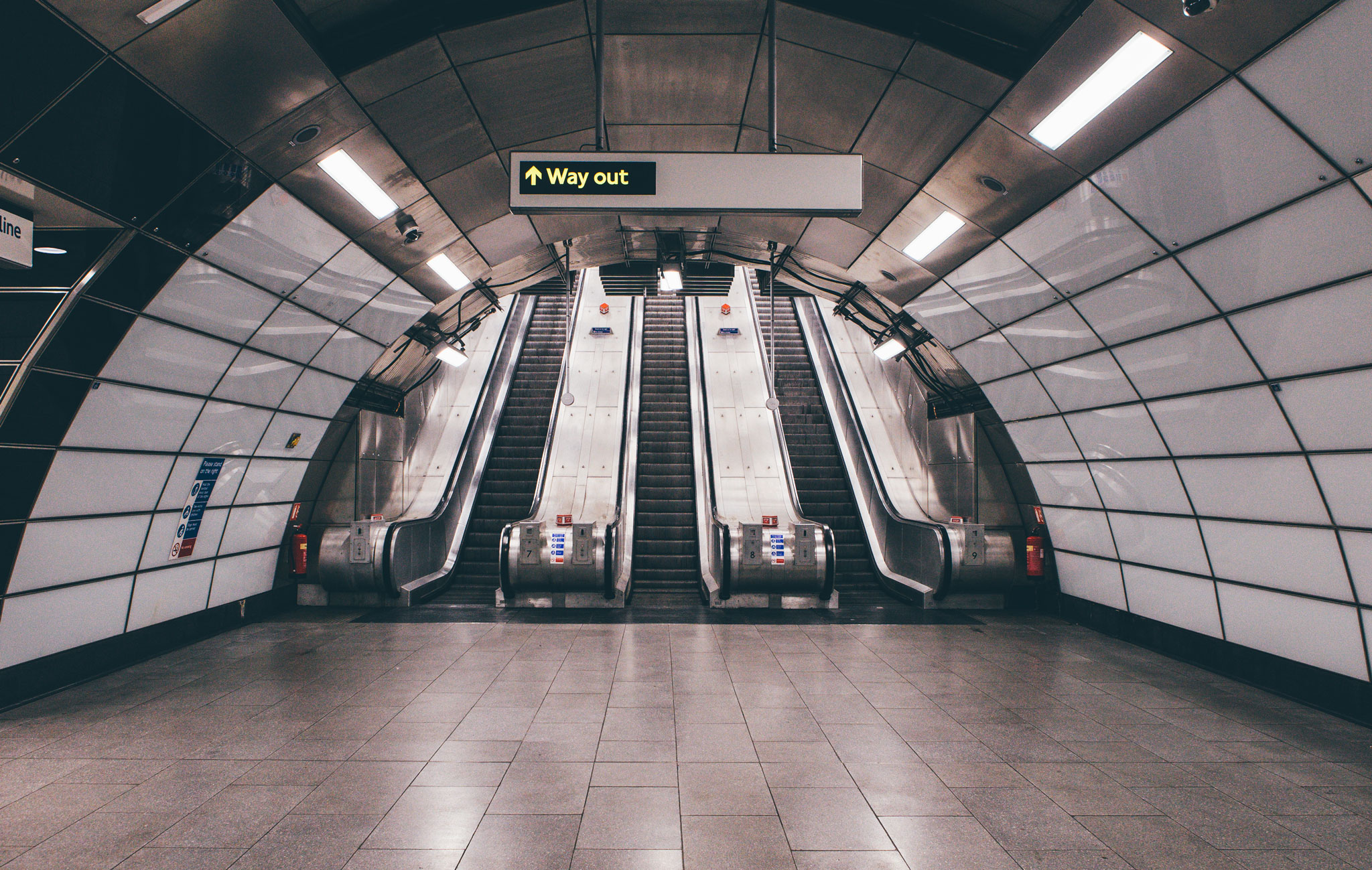 Ensuring escalator safety - TWI