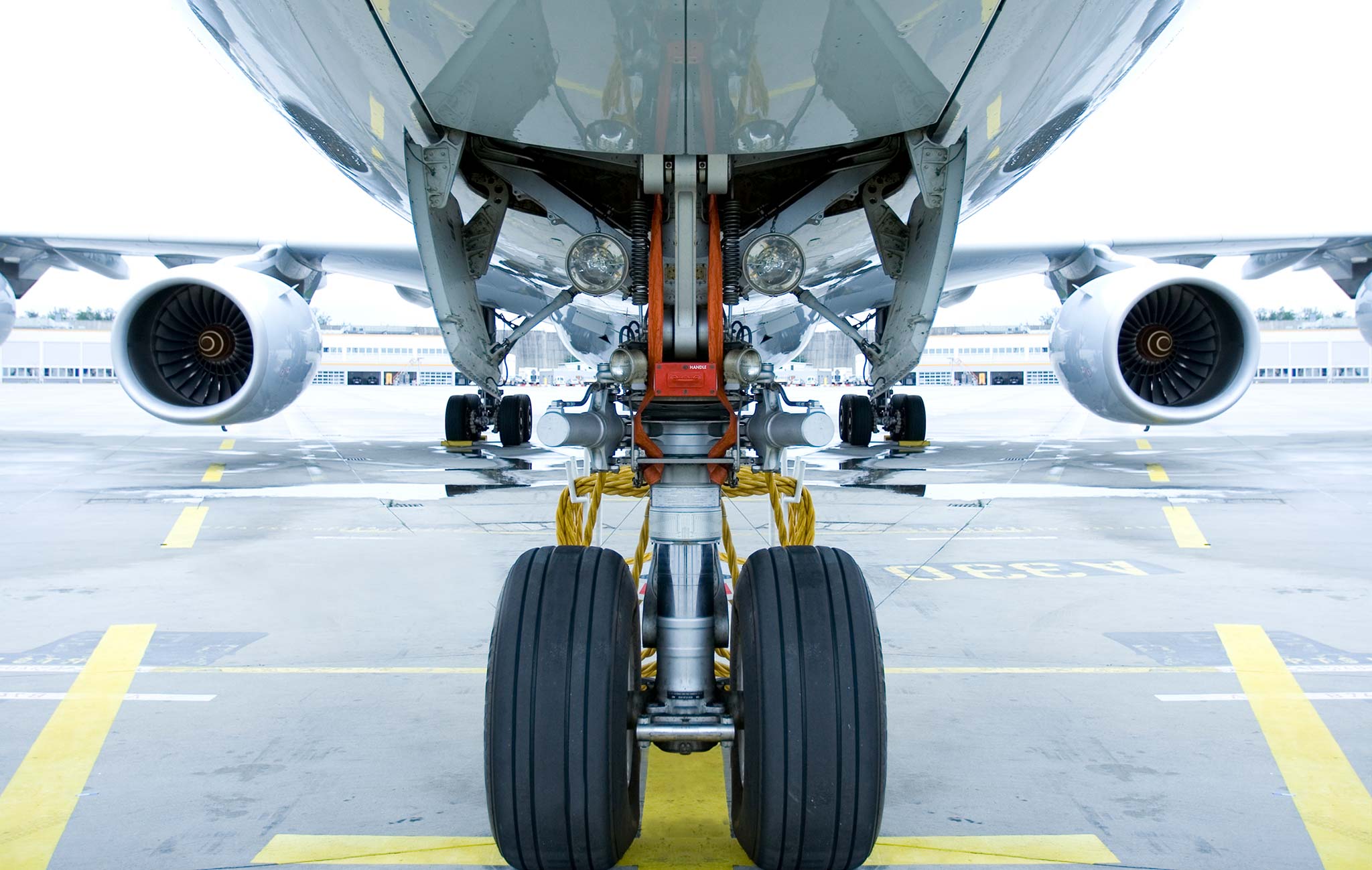 What is an Electric Airplane? (A Complete Guide) - TWI